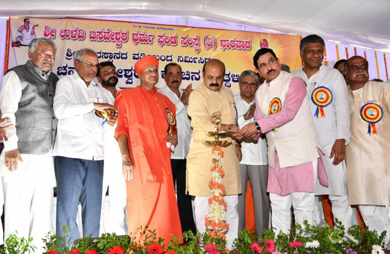 ಧಾರವಾಡ, ಉಳವಿ ಚನ್ನಬಸವೇಶ್ವರರ ಕಂಚಿನ ಪುತ್ಥಳಿ ಅನಾವರಣ | CM Basavaraj Bommai ...