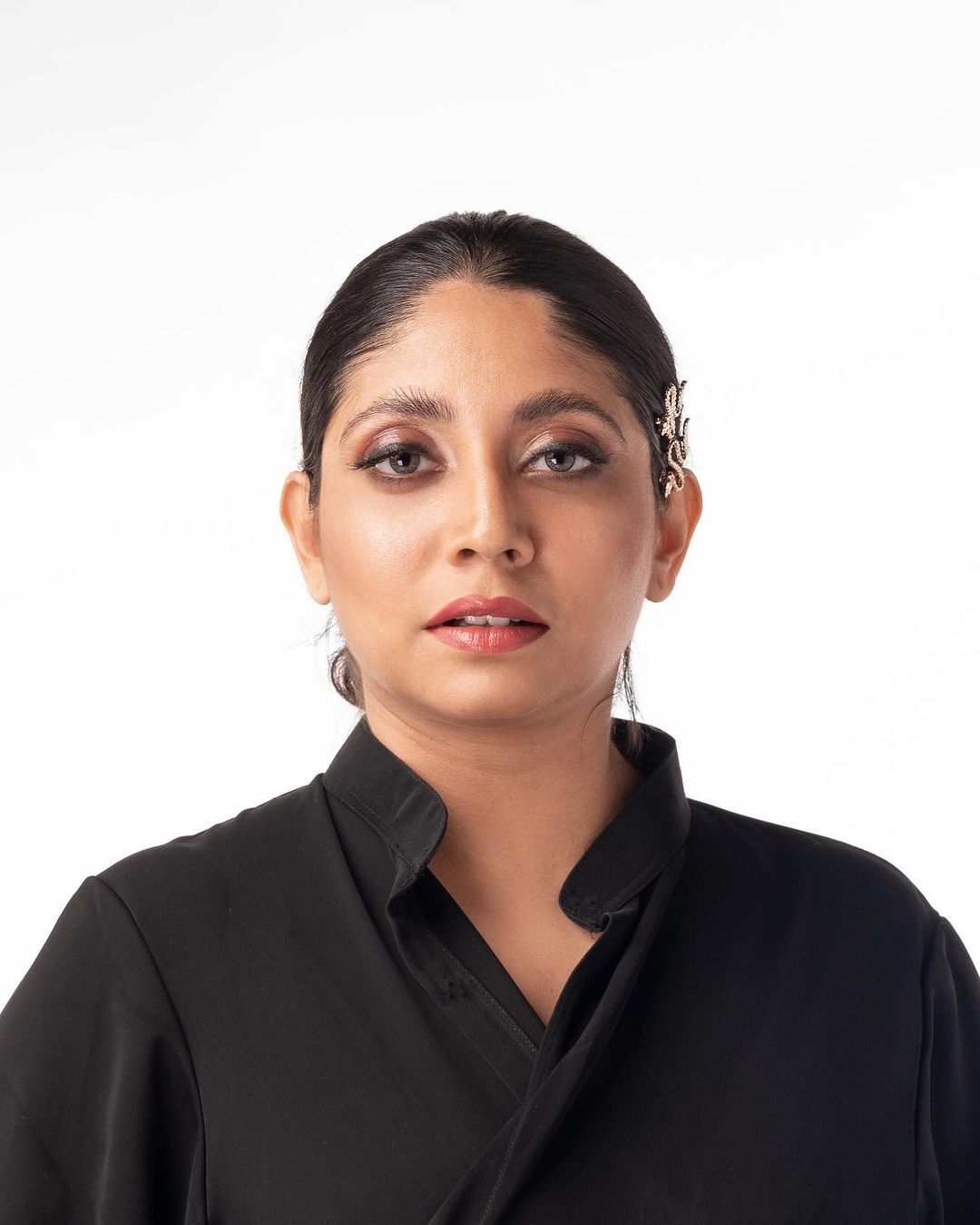 Singer Abhaya Hiranmayi's glamorous photos viral | കറുപ്പിന് ഇത്ര അഴകോ ...