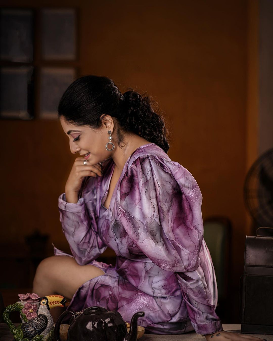 Singer Abhaya Hiranmayi's Super Hot in Latest Insta Reels, See Pics ...