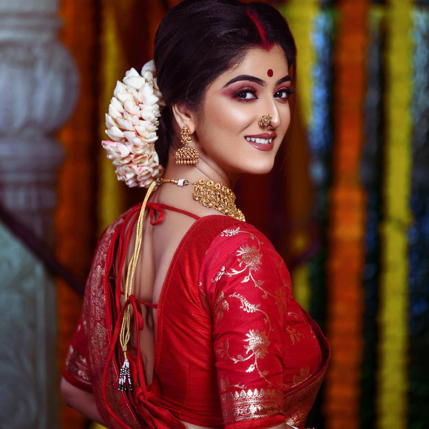 জীবনের নতুন ইনিংস শুরু করতে চলেছেন ‘‌যমুনা ঢাকি’‌, দেবের বিপরীতে অভিনয় ...