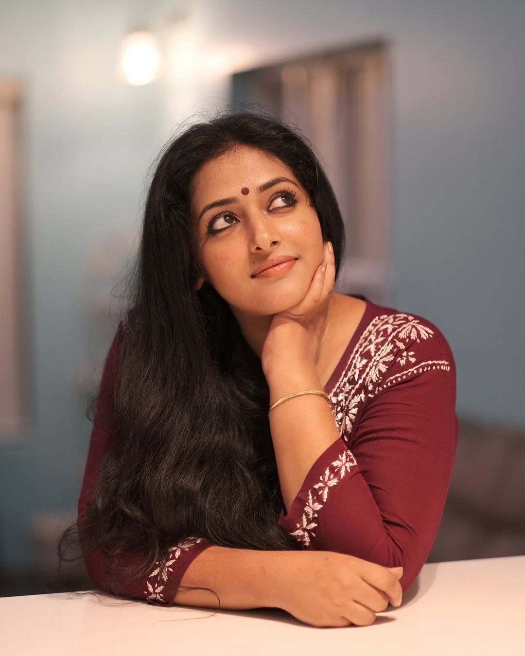 Actress Anu Sithara Looks Stunning in White Churidar in Guruvayoor ...