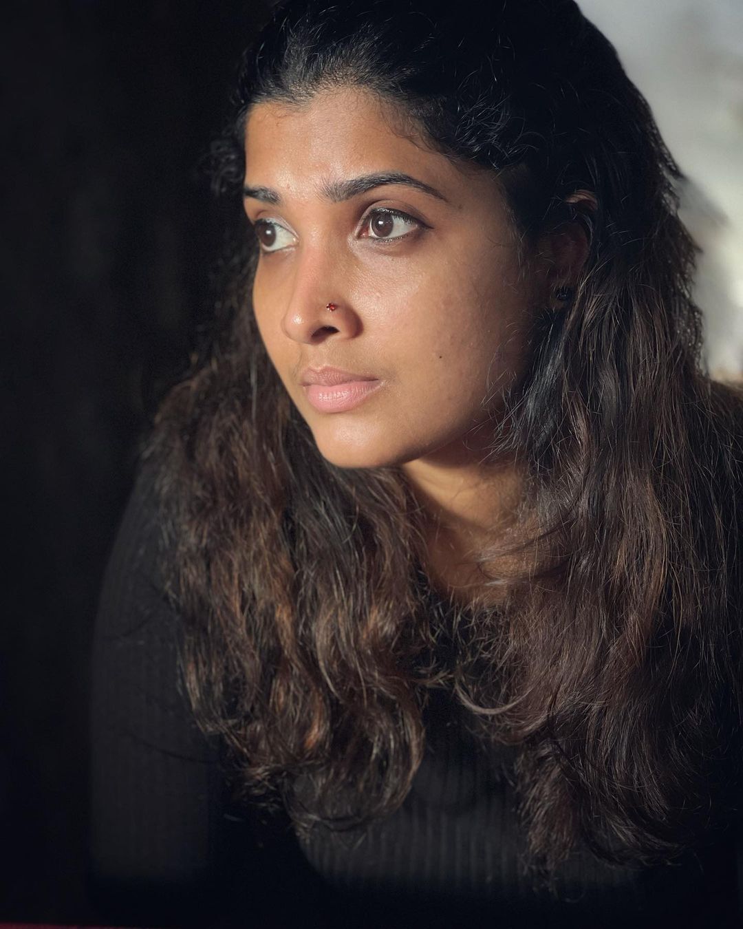 സ്വിം സ്യൂട്ടില്‍ നീരാടി ദിവ്യ പ്രഭ; ഗ്ലാമറസ് ലുക്ക് പൊളിച്ചെന്ന് ...