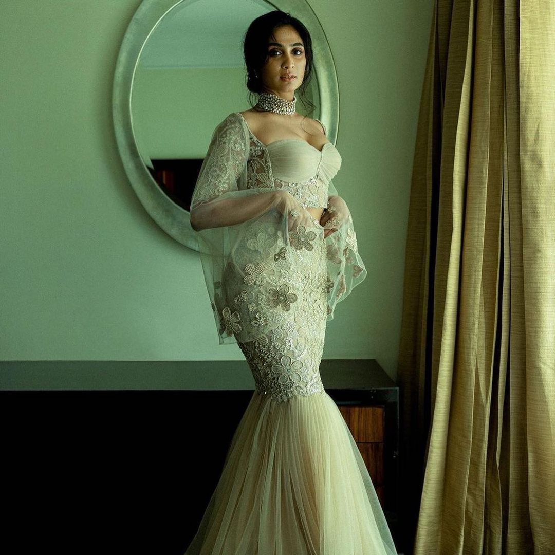 Mollywood Hottie Deepti Sati Glamorous Look in Pink Lehanka | വീണ്ടും ...