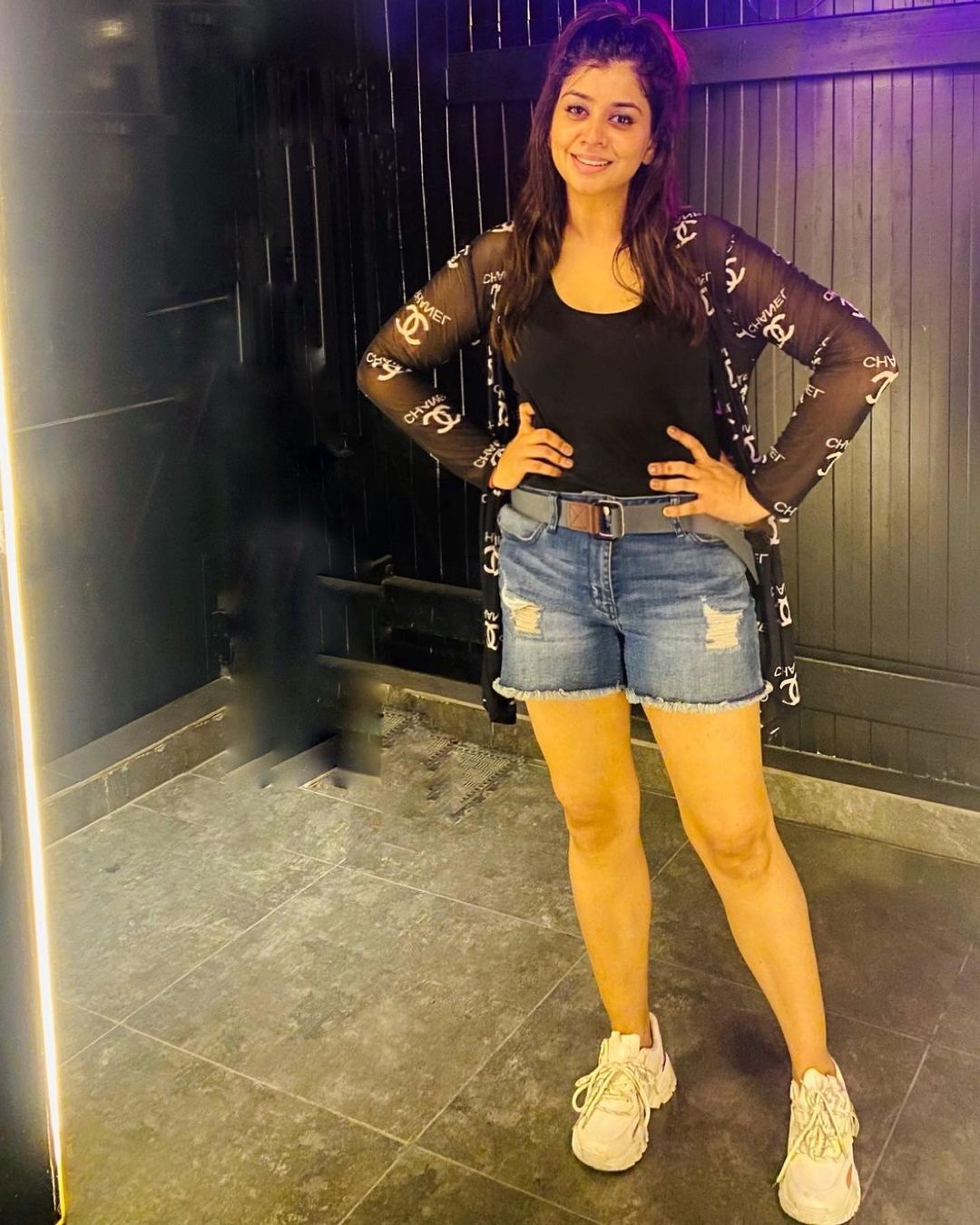 PHOTOS : ப்பா.. க்யூட்டான சிரிப்பில் மனதை கவரும் சீரியல் நடிகை ப்ரீத்தி ...