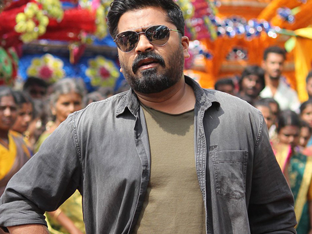 PHOTOS : எம்.ஜி.ஆர் முதல் சிம்பு வரை; கௌரவ டாக்டர் பட்டம் பெற்ற தமிழ் ...