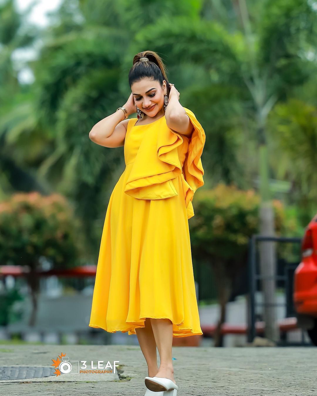 Singer Rimi tomy latest smile looking photo goes viral on social media ...