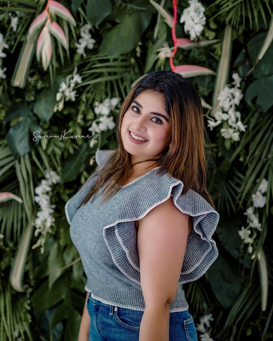 Social Media Star Aparna Thomas Latest Stylish Look | 'ചിരി മാത്രം ...