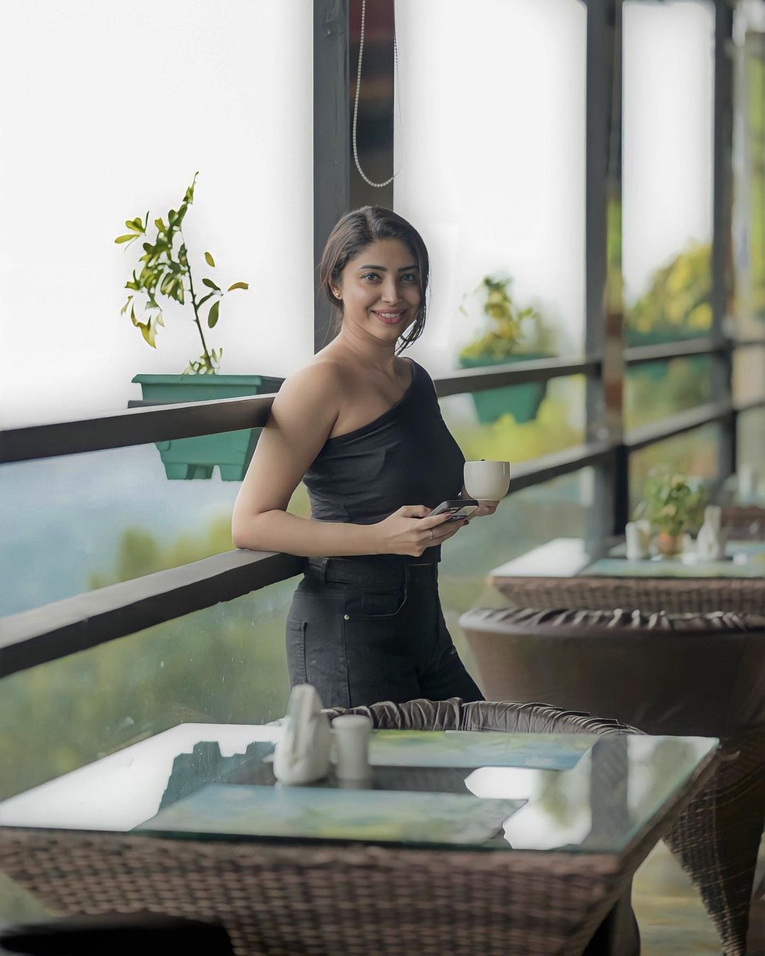 Actress Ameya Mathew's Latest Stunning Photos Goes Viral | 'ഊതല്ലേ ...