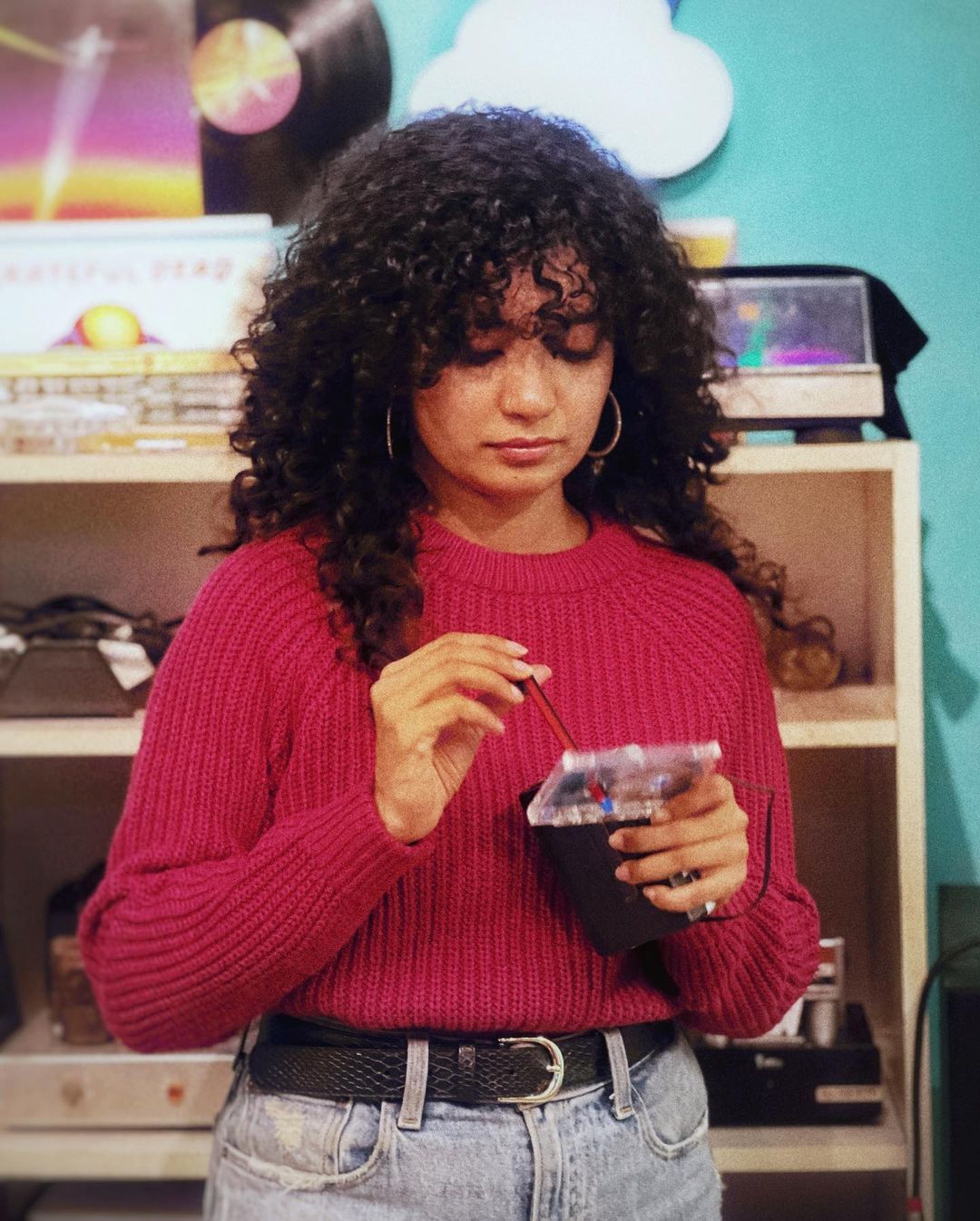 Actress Anna Ben New 80's Look and Curly Hair Viral On Instagram ...