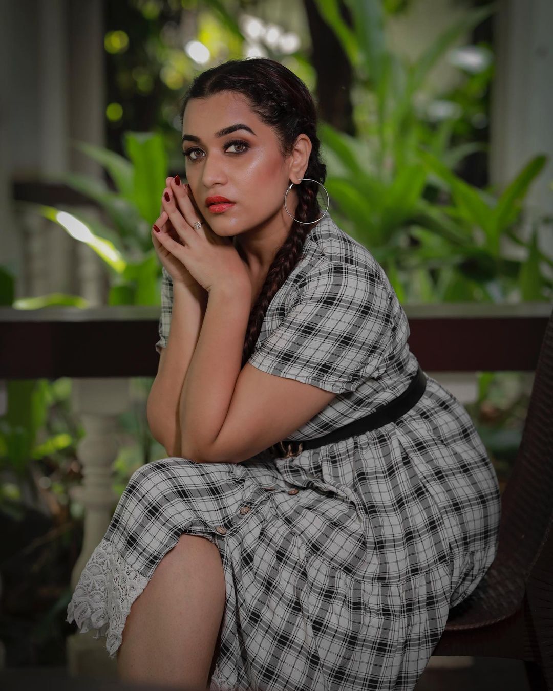 Actress Parvathy R Krishna New Stylish And Bold Look Viral ...