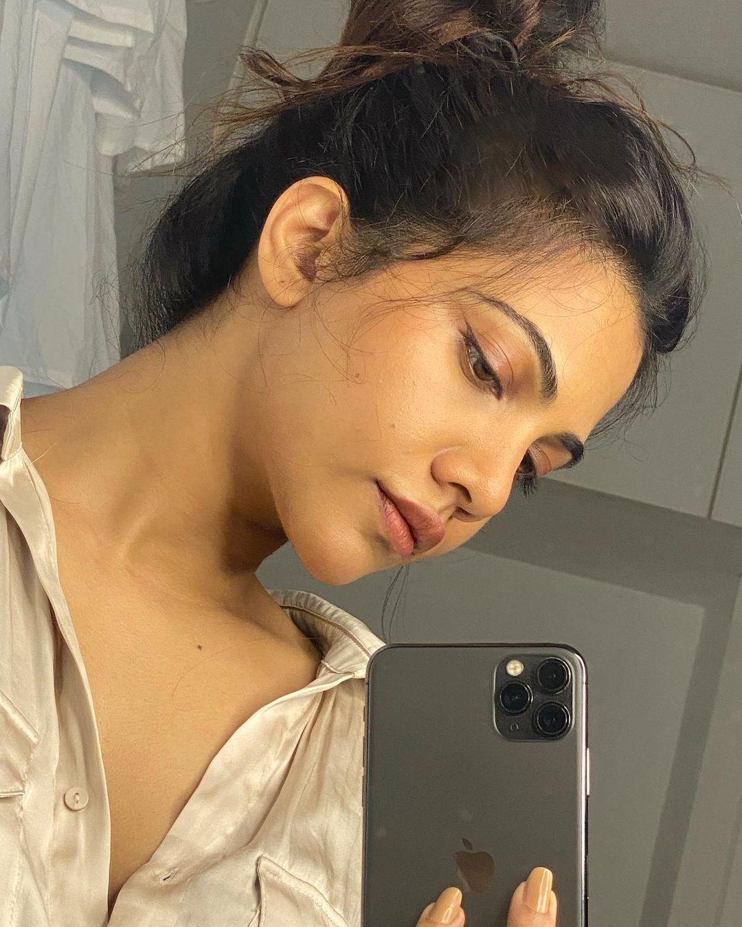 Fans Asking What Happen To Your Lips? Madonna Sebastian's New Instagram ...