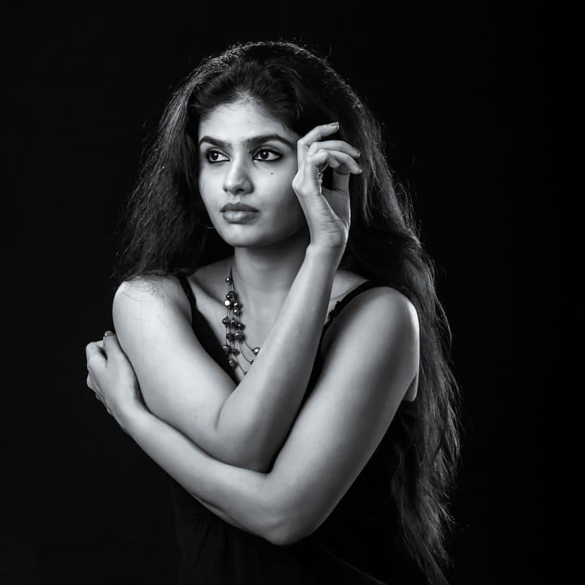 PHOTOS : ப்பா.. ஜிம் சூட்டில் கெத்து போஸ் கொடுக்கும் நீரஜா.. ஸ்டன்னிங் ...