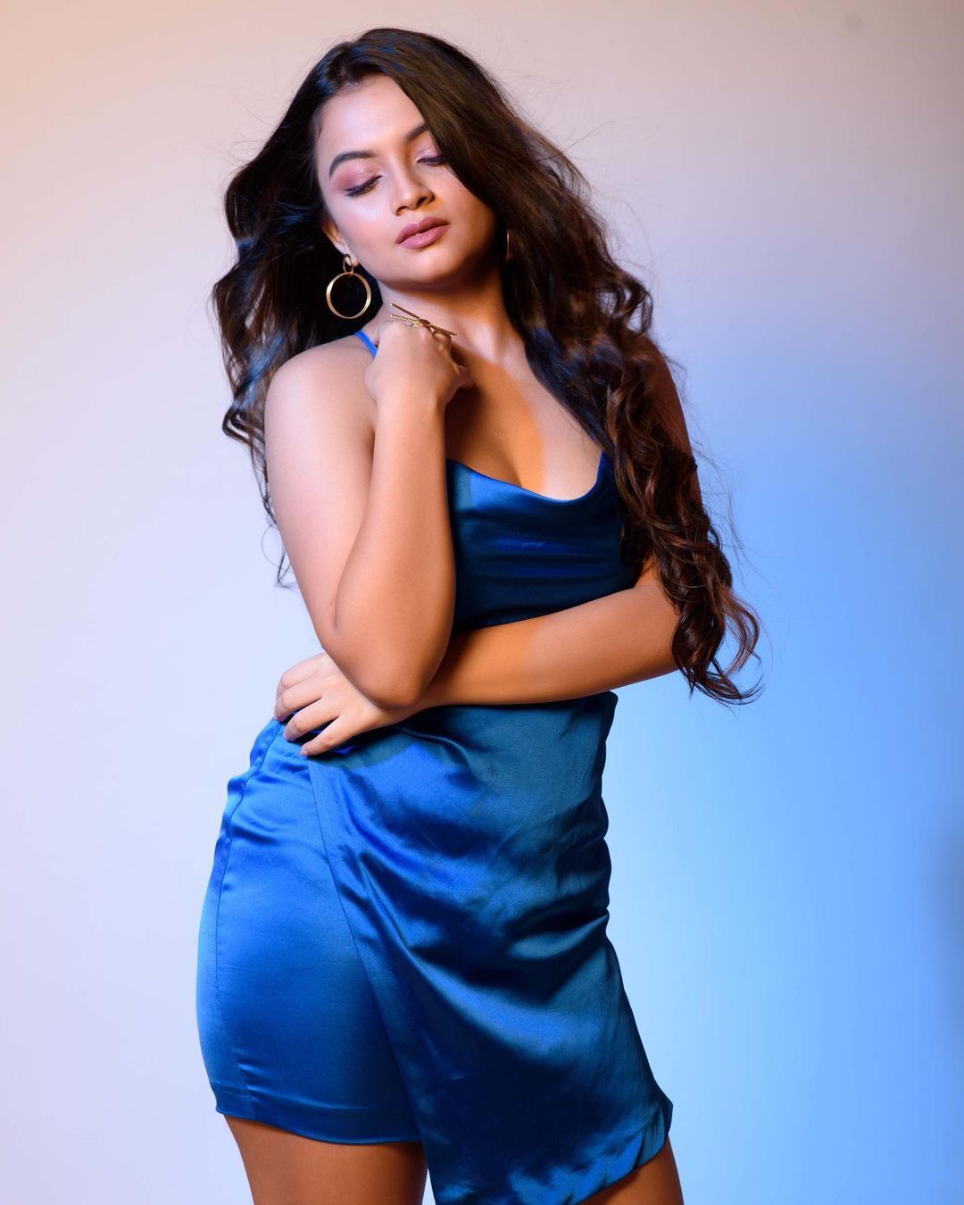 PHOTOS : கலர்புல் உடையில் கண்ணை கவரும் திதிக்ஷா..கலக்கலான நச் போட்டோஸ் இதோ! | actress titiksha ...