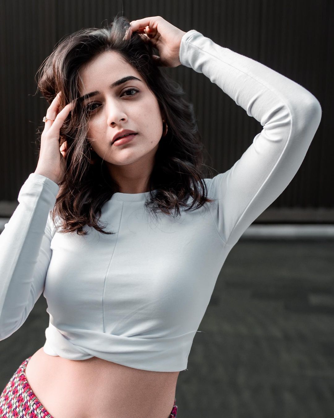 PHOTOS : பிகினியில் ஸ்டைலாக போஸ் கொடுக்கும் ஆஷிகா ரங்கநாத் ...