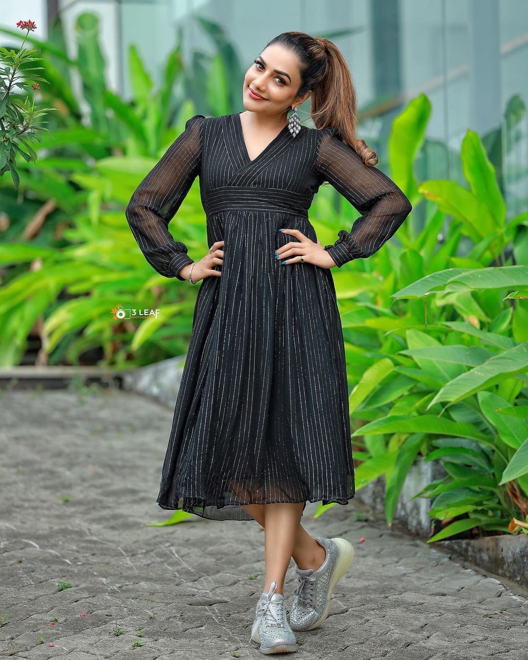 അല്ലേലും റിമി സിംപിളാ... എയ‍‍‍ർപോർട്ടിലെ ചേച്ചിമാർക്കൊപ്പം സെൽഫിയുമായി ...
