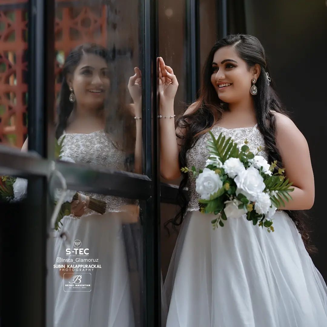 Serial Actress Manve Surendran Looking Gorgeous In White Gown | എന്താ ...