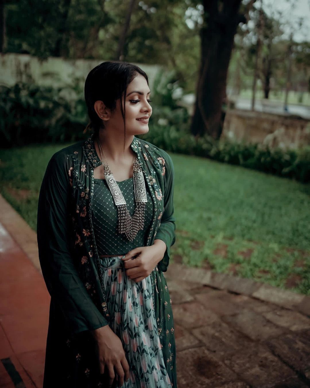 Serial-Cinema Actress Gayathri Arun New Stylish Makeover Goes Viral ...