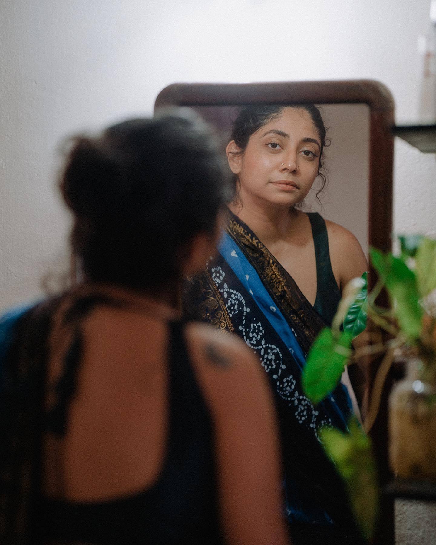 കാണാന്‍ മാധവിക്കുട്ടിയെ പോലെ ഉണ്ടല്ലോ; സാരിയില്‍ കിടുക്കി അഭയ ഹിരണ്‍മയി ...