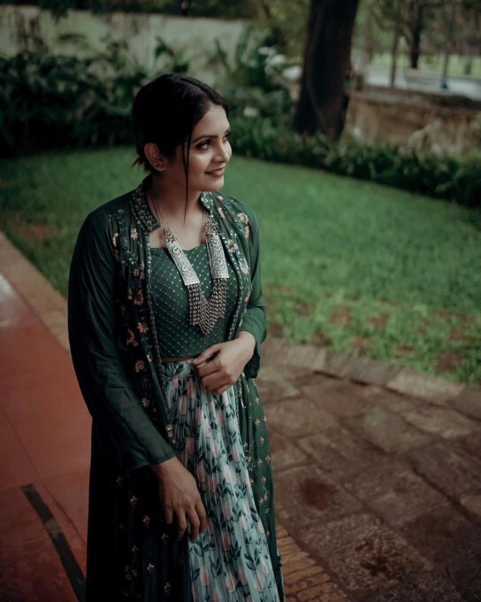 TV Serial Actress Gayathri Arun Latest Photos Photos: HD Images ...