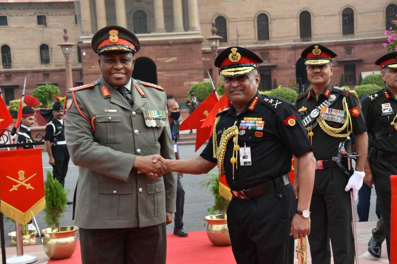 South African Army Chief Lieutenant General Lawrence Khulekani Mbatha ...