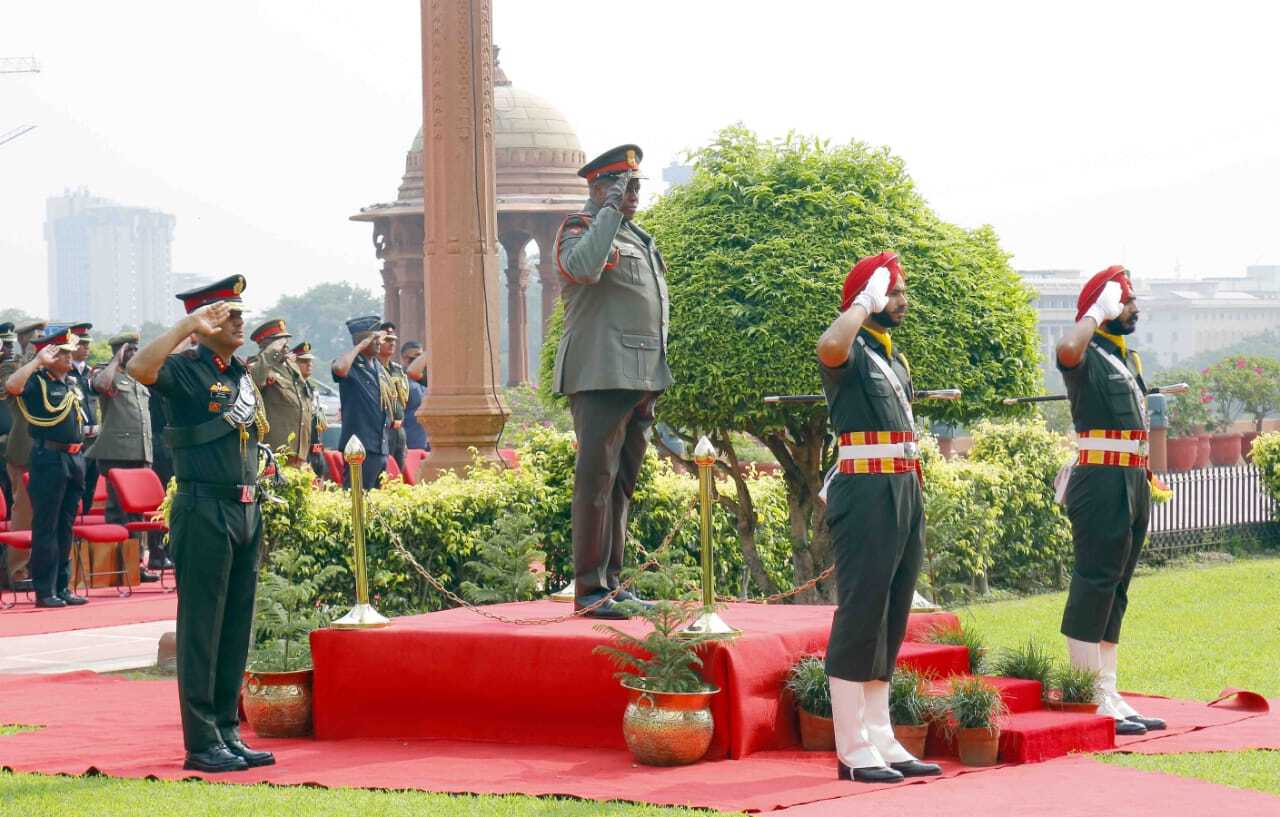 South African Army Chief Lieutenant General Lawrence Khulekani Mbatha ...