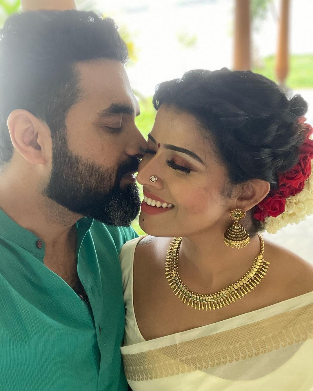 amrutha suresh and gopi sundar share intimate pics-goes viral | അമൃതയെ ...