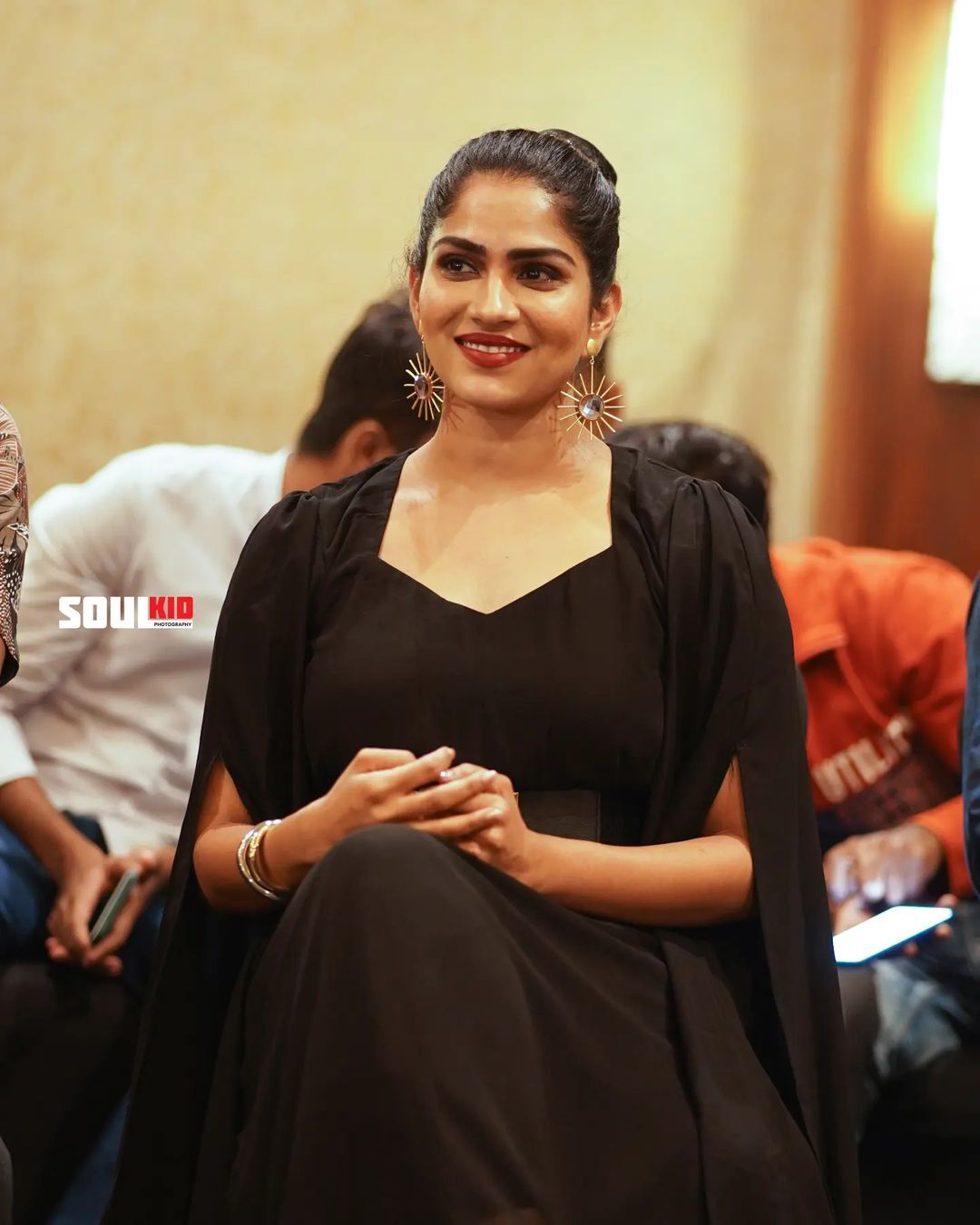 കറുപ്പഴകില്‍ മിന്നിത്തിളങ്ങി സ്വാസിക, ഏറ്റെടുത്ത് ആരാധകര്‍, വൈറല് ...