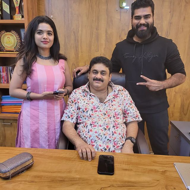 arathi podi new pic with Dr.Robin goes viral in social media, fans says ...