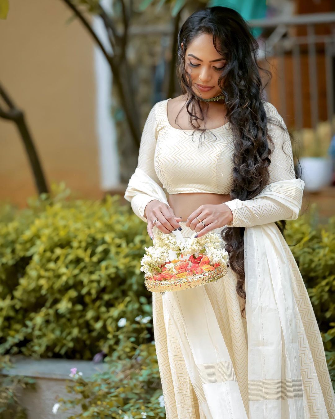 ഓണം ആഘോഷിക്കാനൊരുങ്ങി നിമിഷ, ബിഗ് ബോസ് താരം നിമിഷയുടെ ഫോട്ടോഷൂട്ട് ...