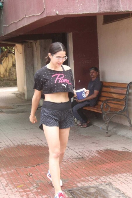 Bollywood Actress Sara Ali Khan Spotted Outside A Gym Photos: HD Images ...