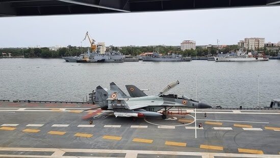 INS Vikrant The Country's First Indigenously Built Aircraft Carrier ...