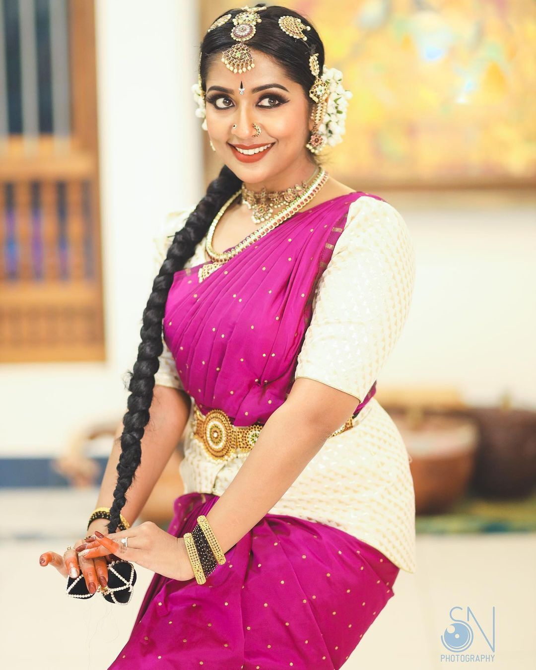Malayalam Actress Navya Nair's Glamorous Makeover Viral on Social Media | ഒന്നും പറയാനില്ല ...