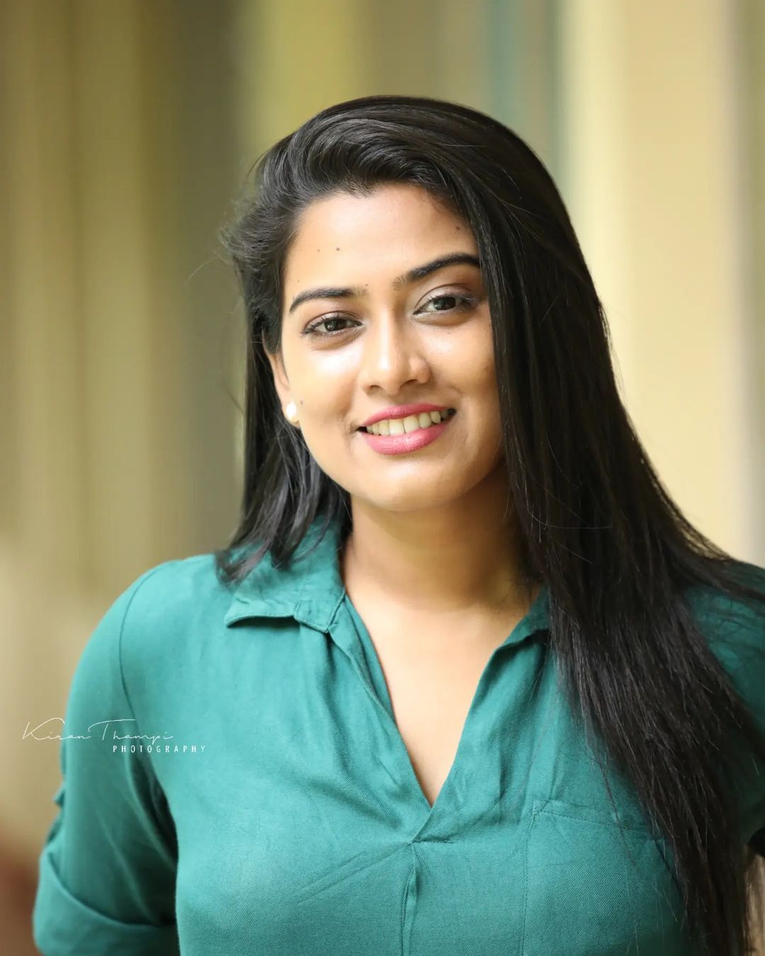 Mike Fame Dayyana Hameed's Onam Special Photoshoot For Swayamwara Silks | ഓണം വരവേറ്റ് നടി ഡയാന ...