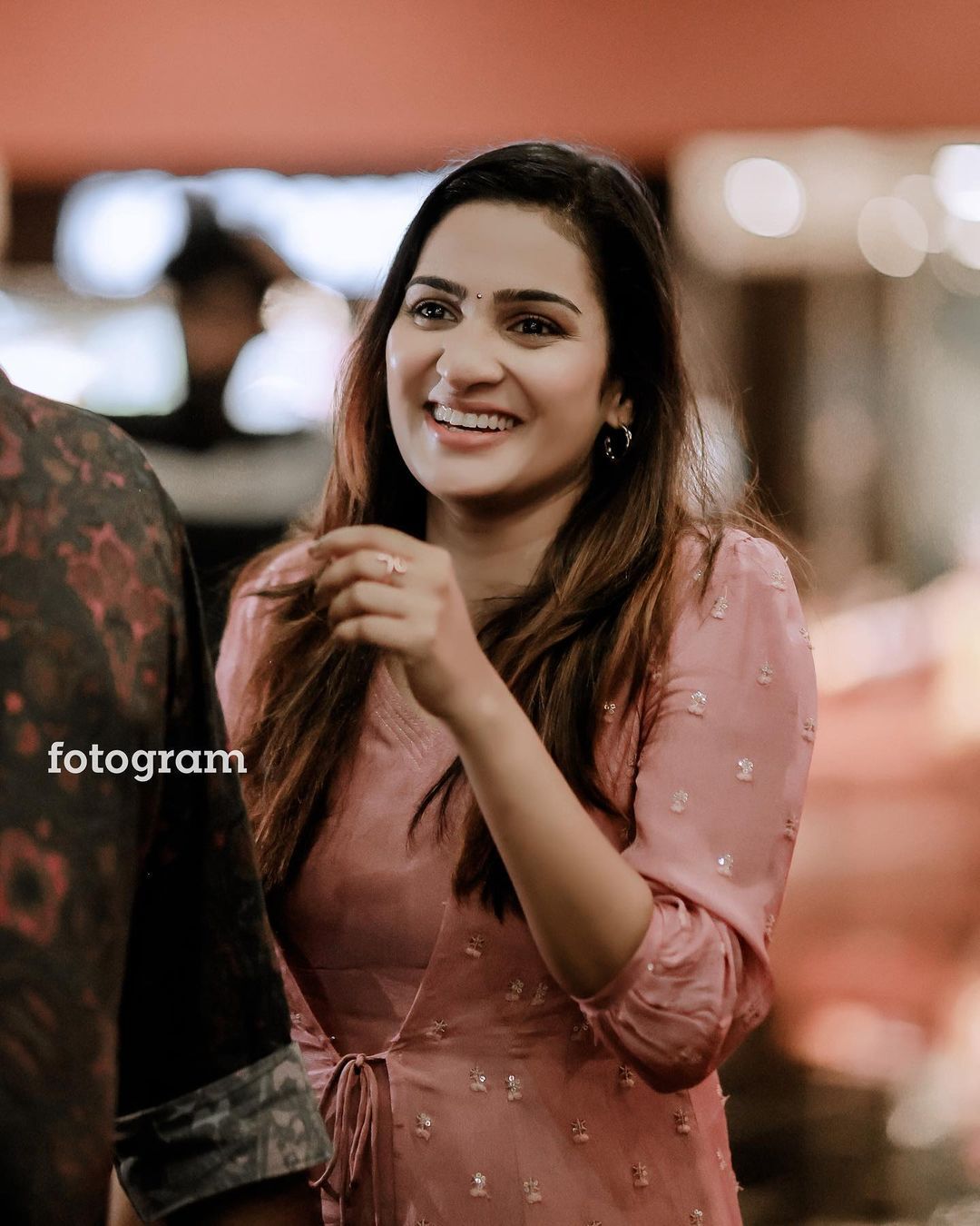 Mollywood Actress Aditi Ravi's Super Stylish Instagram Stills | സൂപ്പ ...