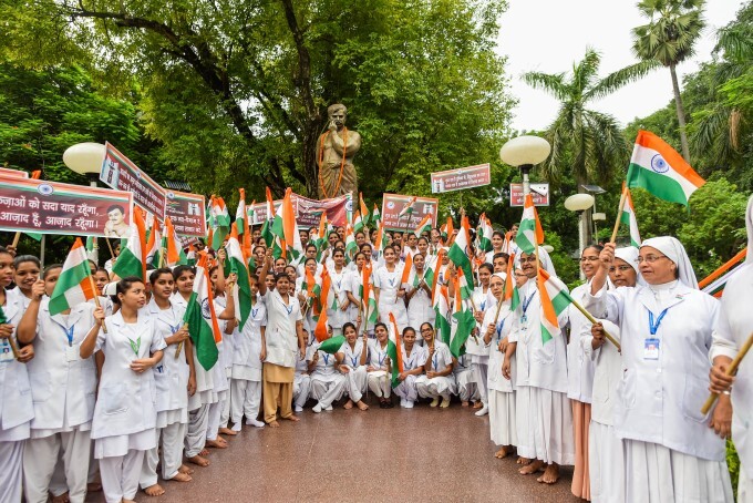 People During Tiranga Yatra Across India Photos: HD Images, Pictures ...
