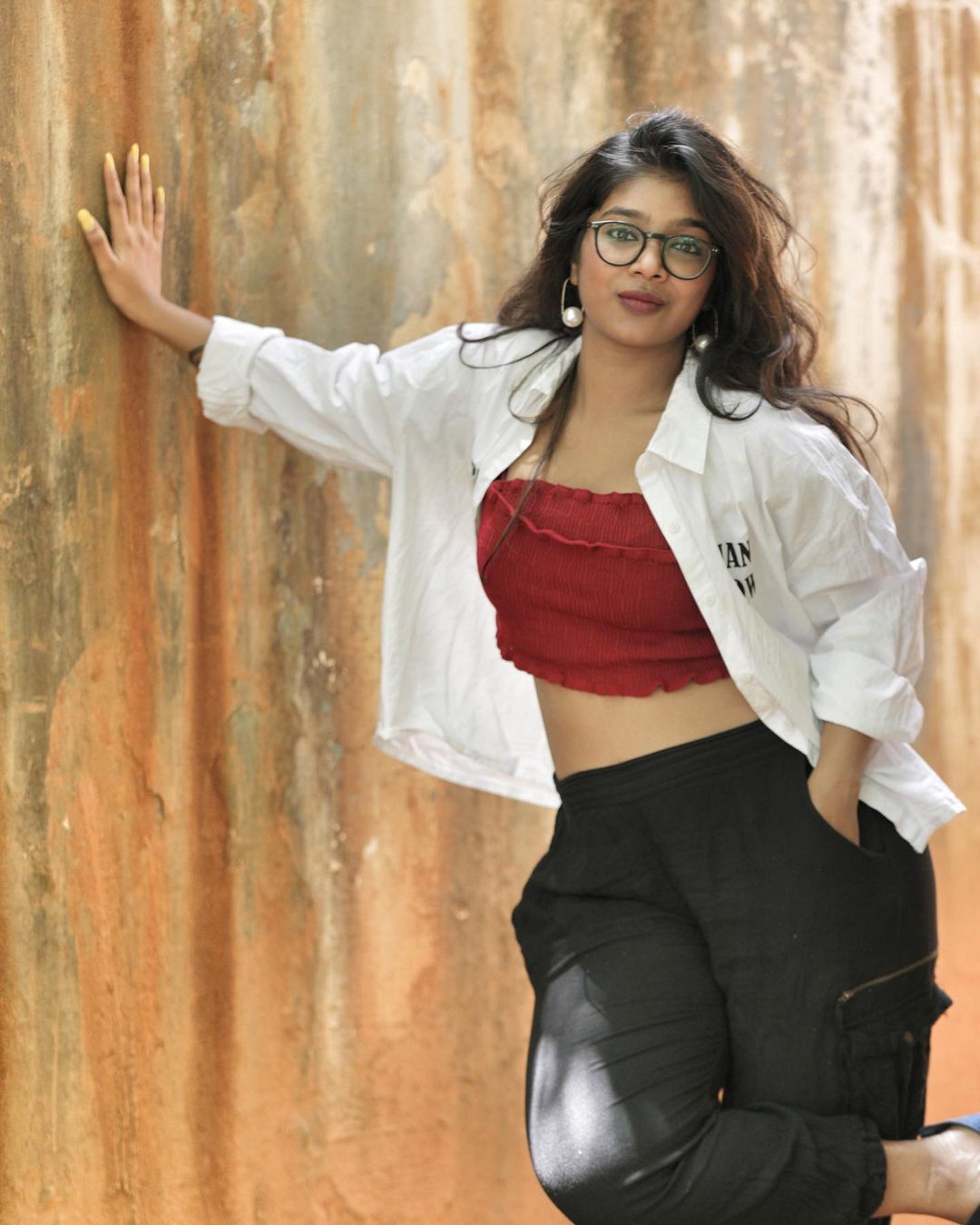 PHOTOS : யப்பா.. மியாவுக்கே டஃப் கொடுப்பாங்க போல.. VJ பார்வதியின் ...