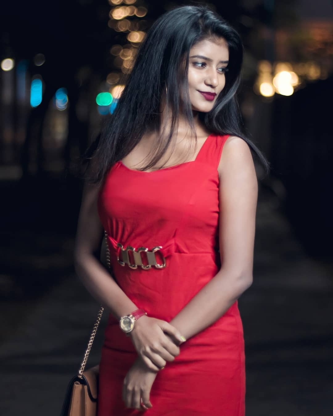 PHOTOS : அட அட.. என்னம்மா லுக் விடுறாங்க.. நடிகை நேகா சஹாவின் லேட்டஸ்ட் ...