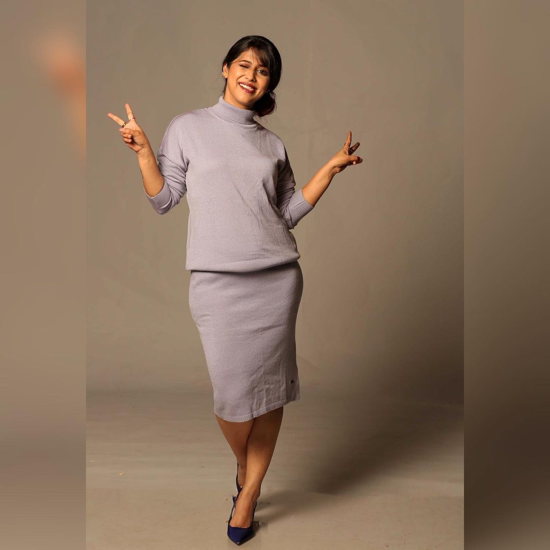 Playback Singer Ranjini Jose New Stunning And Stylish Makeover Goes ...