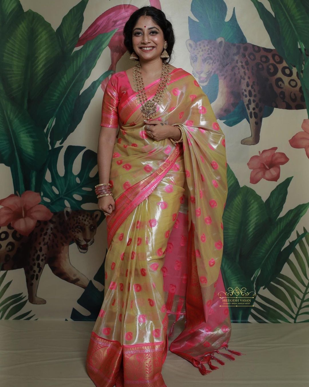 Singer Abhaya Hiranmayi New Year Wishes On Chingam 1 Goes Viral, See ...