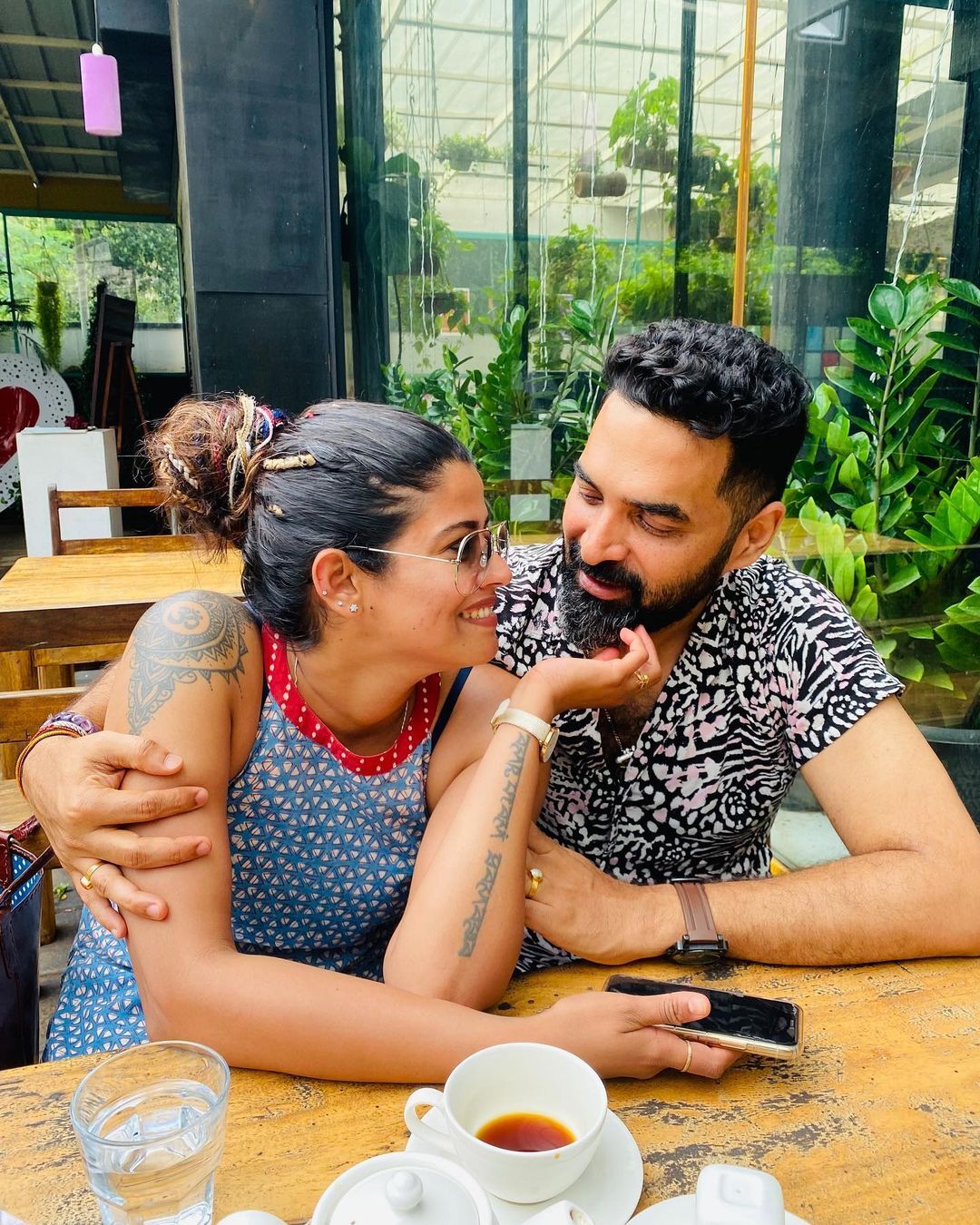 singer amrutha suresh celebrating birthday with gopi sundar, fans asks ...