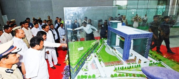 Telangana CM Kcr Inaugurates Telangana Police Integrated Command ...