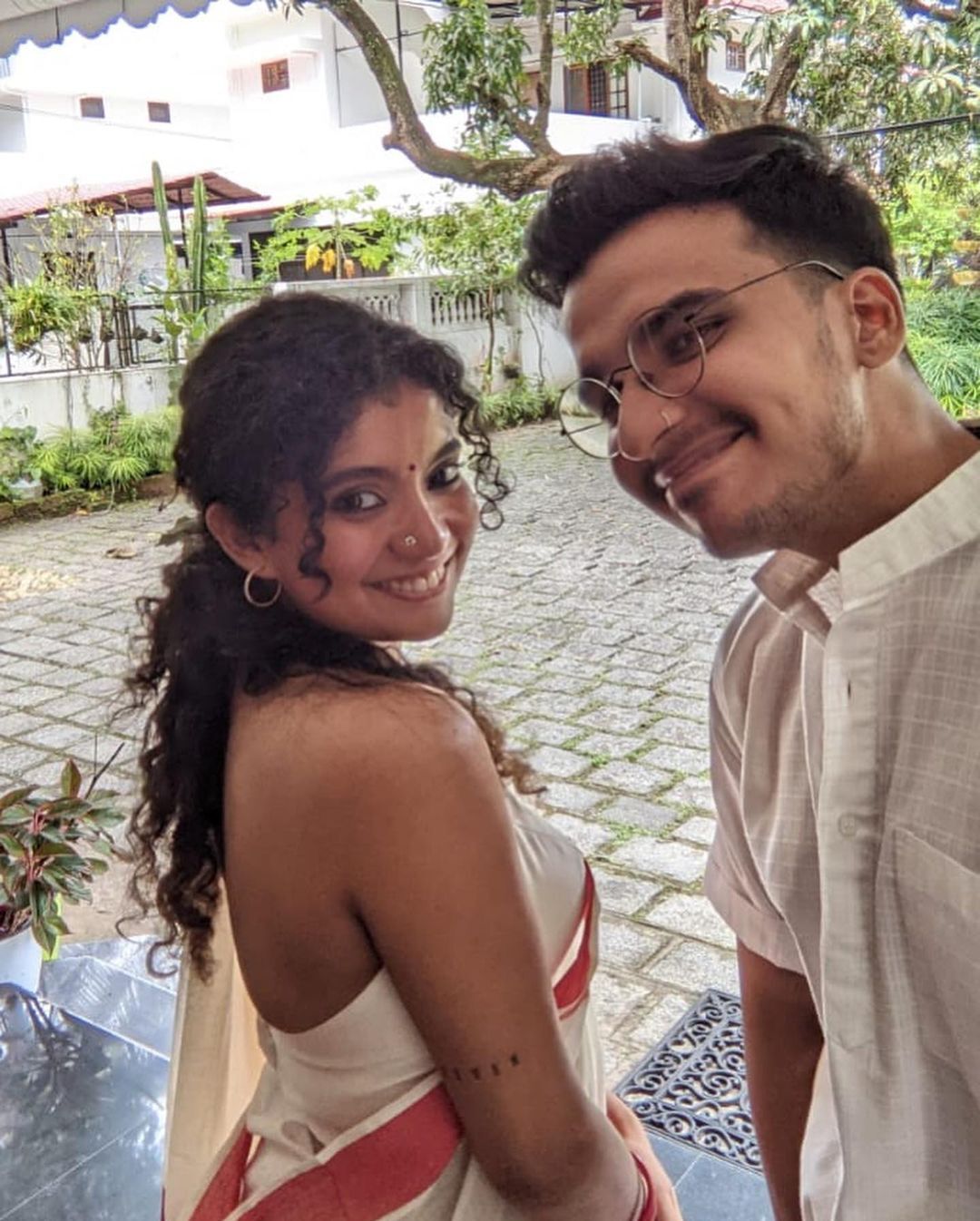 anna ben latest glamour look in saree goes viral | പായസത്തുള്ളിപ്പോലൊരു ...