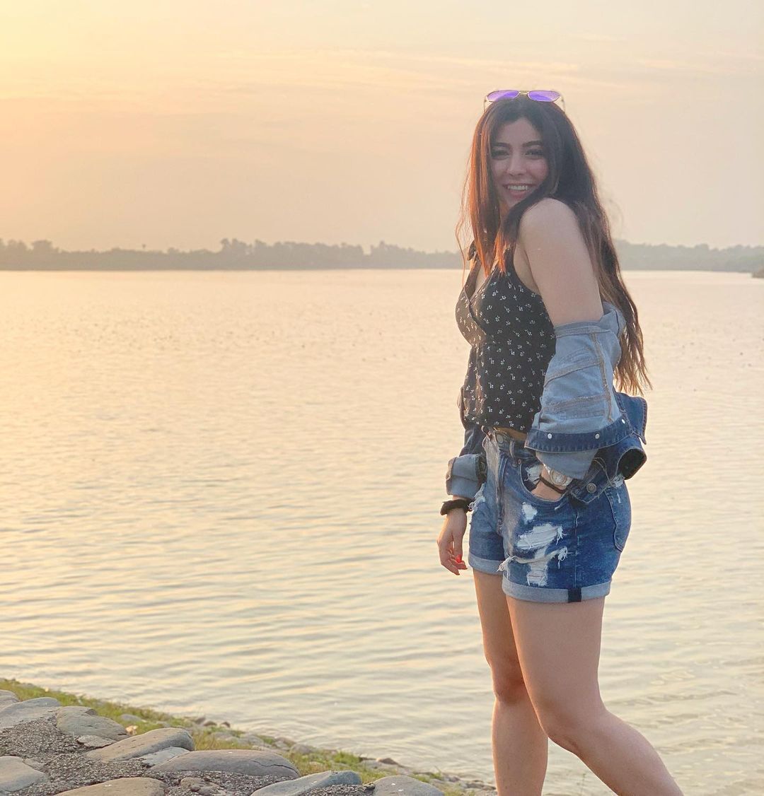 कभी चाइल्ड आर्टिस्ट के तौर पर कमाया नाम, अब बोल्डनेस में बड़ी-बड़ी ...