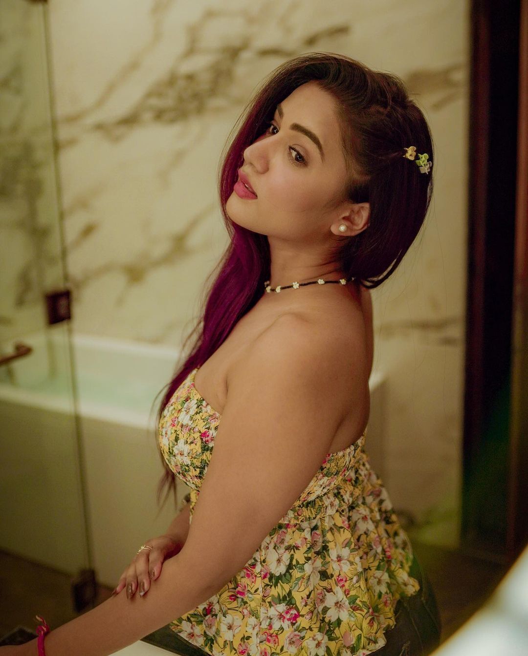 पिंक आउटफिट में गरिमा चौरसिया ने बिखेरा जलवा, फैंस बोले- 'हमको दीवाना कर गए' | actress garima ...