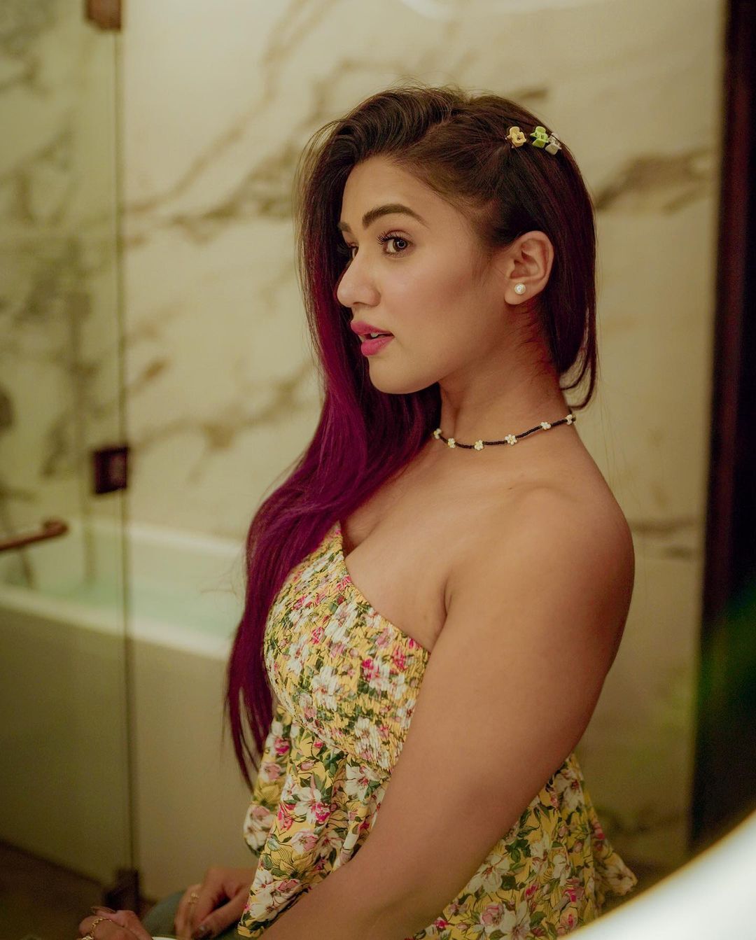 पिंक आउटफिट में गरिमा चौरसिया ने बिखेरा जलवा, फैंस बोले- 'हमको दीवाना ...