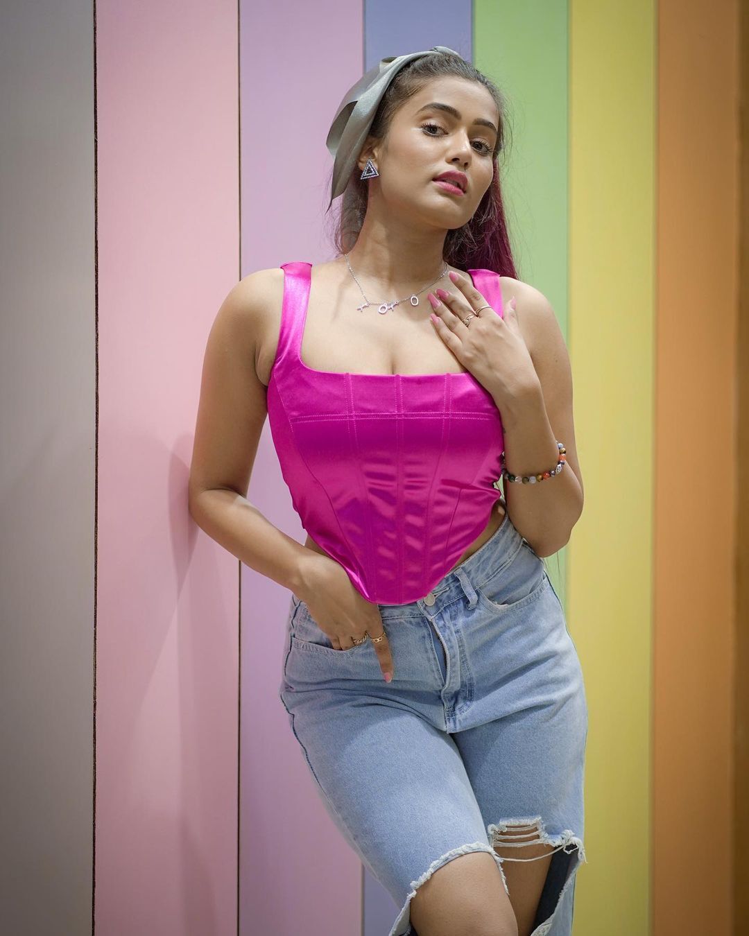 पिंक आउटफिट में गरिमा चौरसिया ने बिखेरा जलवा, फैंस बोले- 'हमको दीवाना कर गए' | actress garima ...