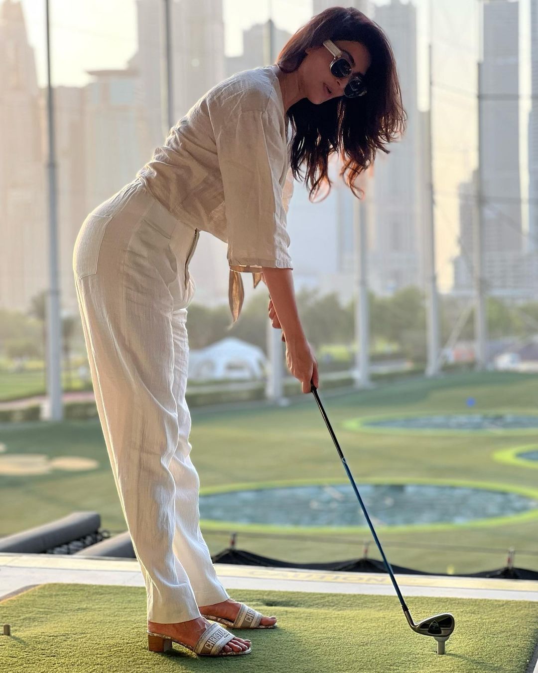 কিলার লুকে নেট নাগরিকদের স্তব্ধ করে দিচ্ছেন করিশ্মা, দেখুন ছবি | Latest ...