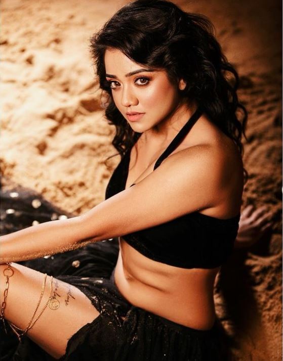 টেলি অভিনেত্রী অলিভিয়া মালাকারের ছবি রাতের ঘুম কাড়ছে ভক্তদের | tele actress Olivia Malakar's ...