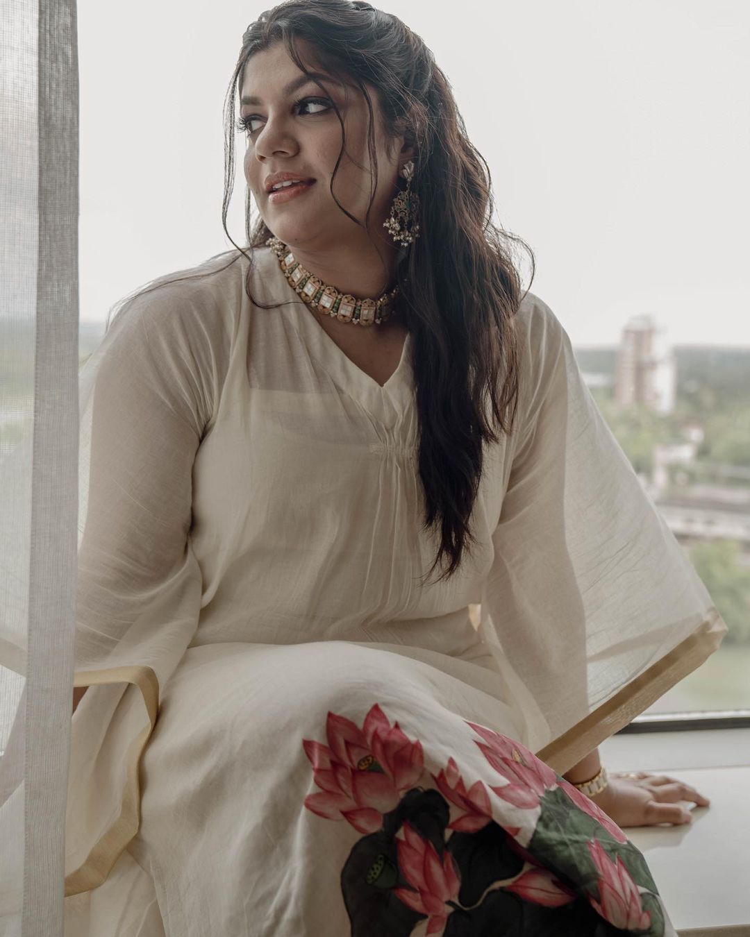 Actress Aparna Balamurali's New Stunning Look In Kaftan On Promotion ...