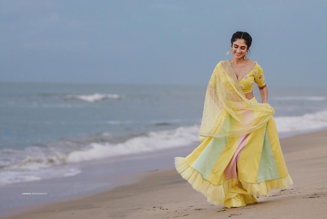 Actress Deepti Sati New Bold And Stylish Look In Yellow Lehenga Made ...